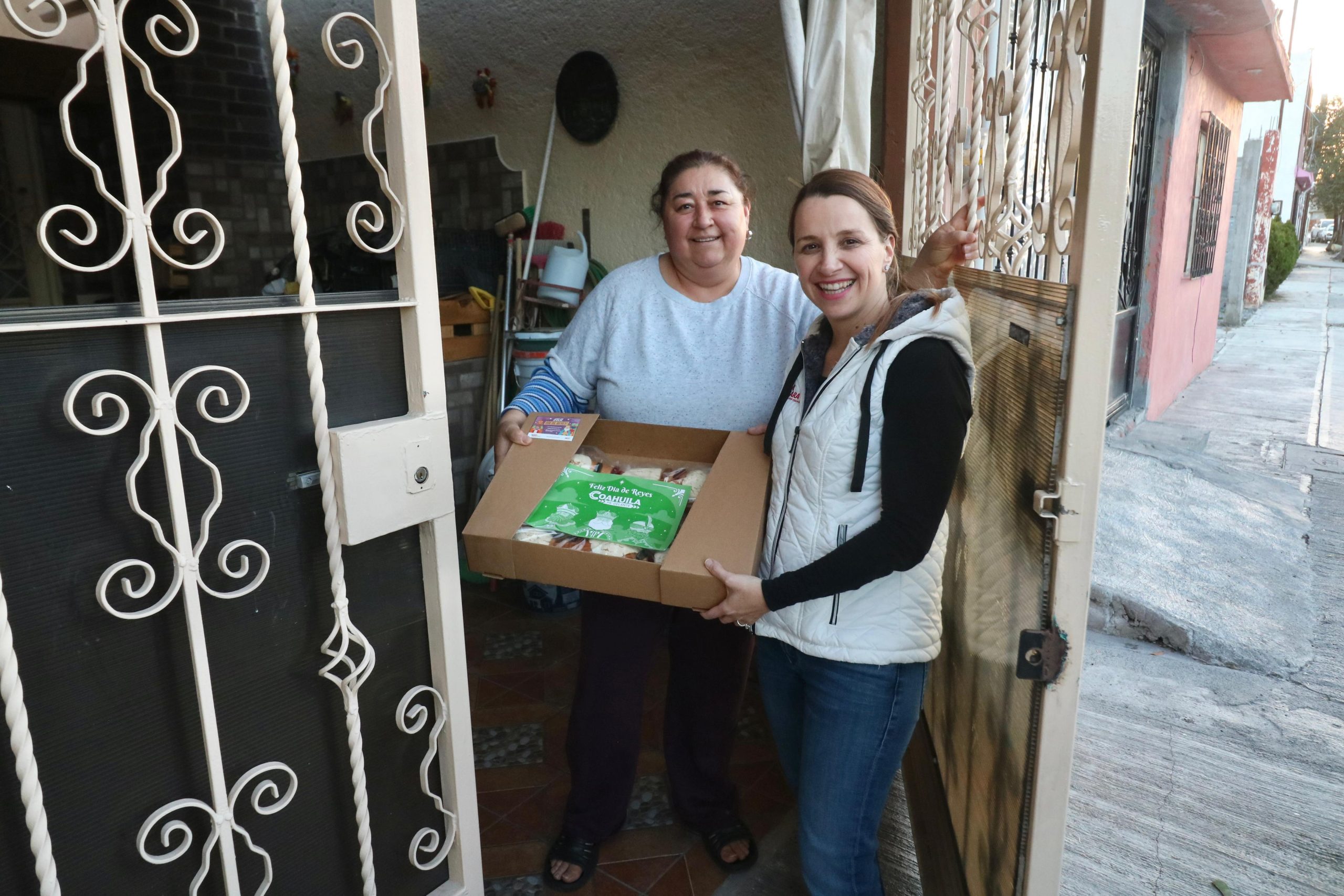 María Bárbara Cepeda sorprende entregando Roscas de Reyes - NRT México