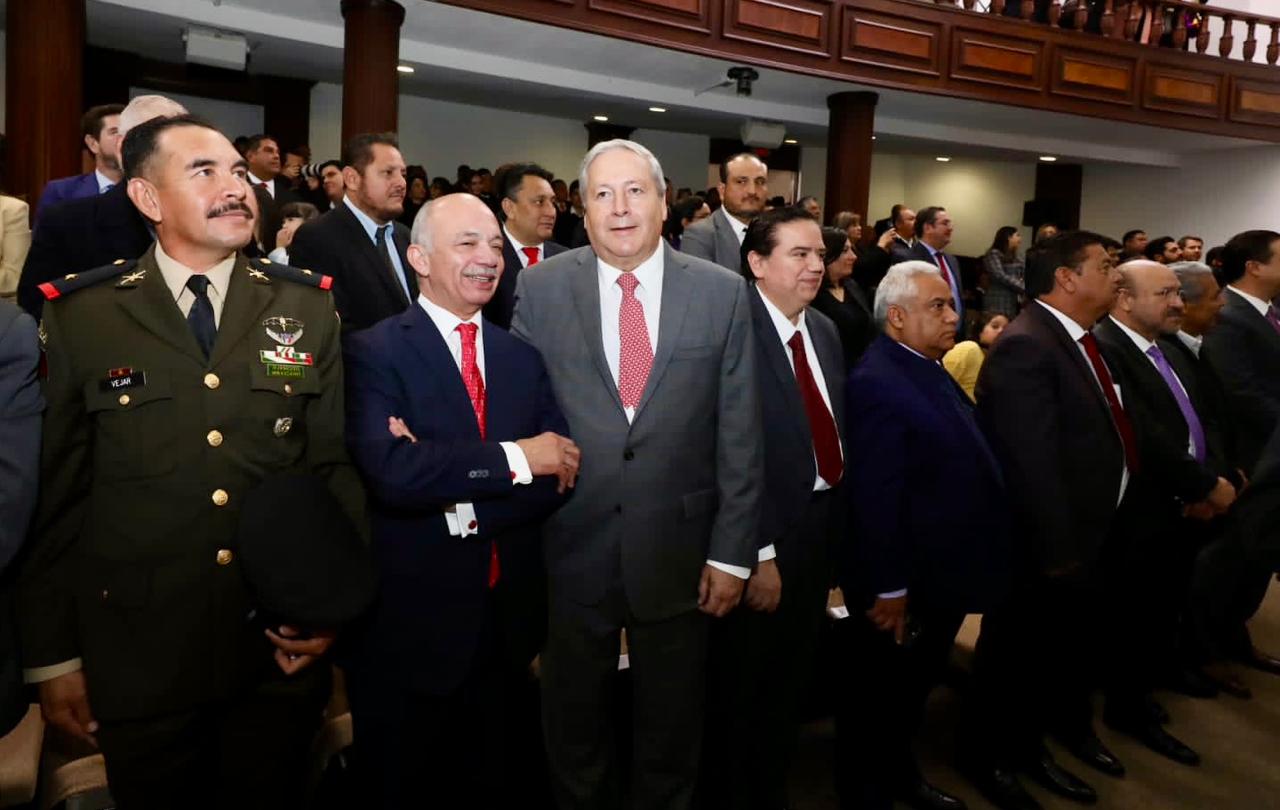 Asiste Alcalde Chema Fraustro a toma de protesta de nueva legislatura ...