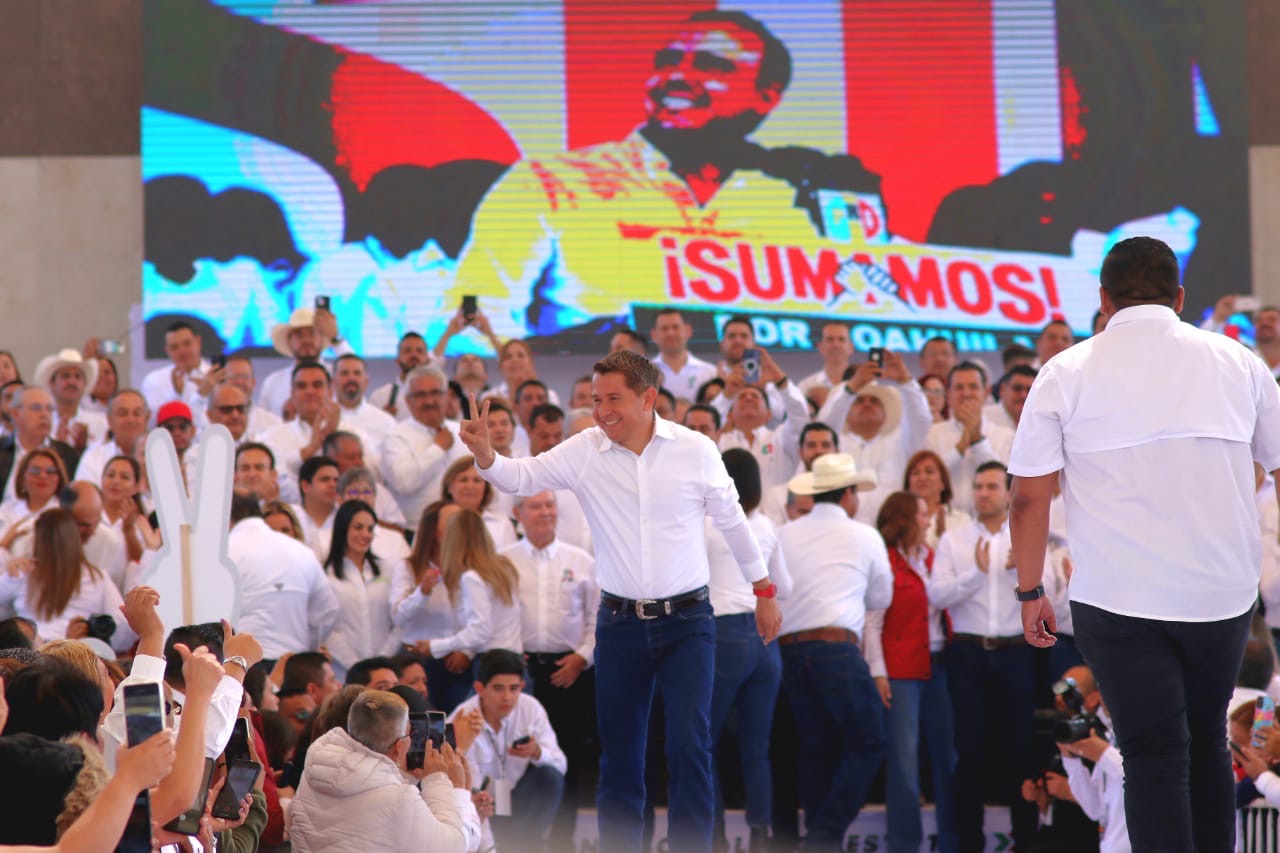 Toma protesta Hugo Lozano como candidato del PRI en San Buena - NRT México
