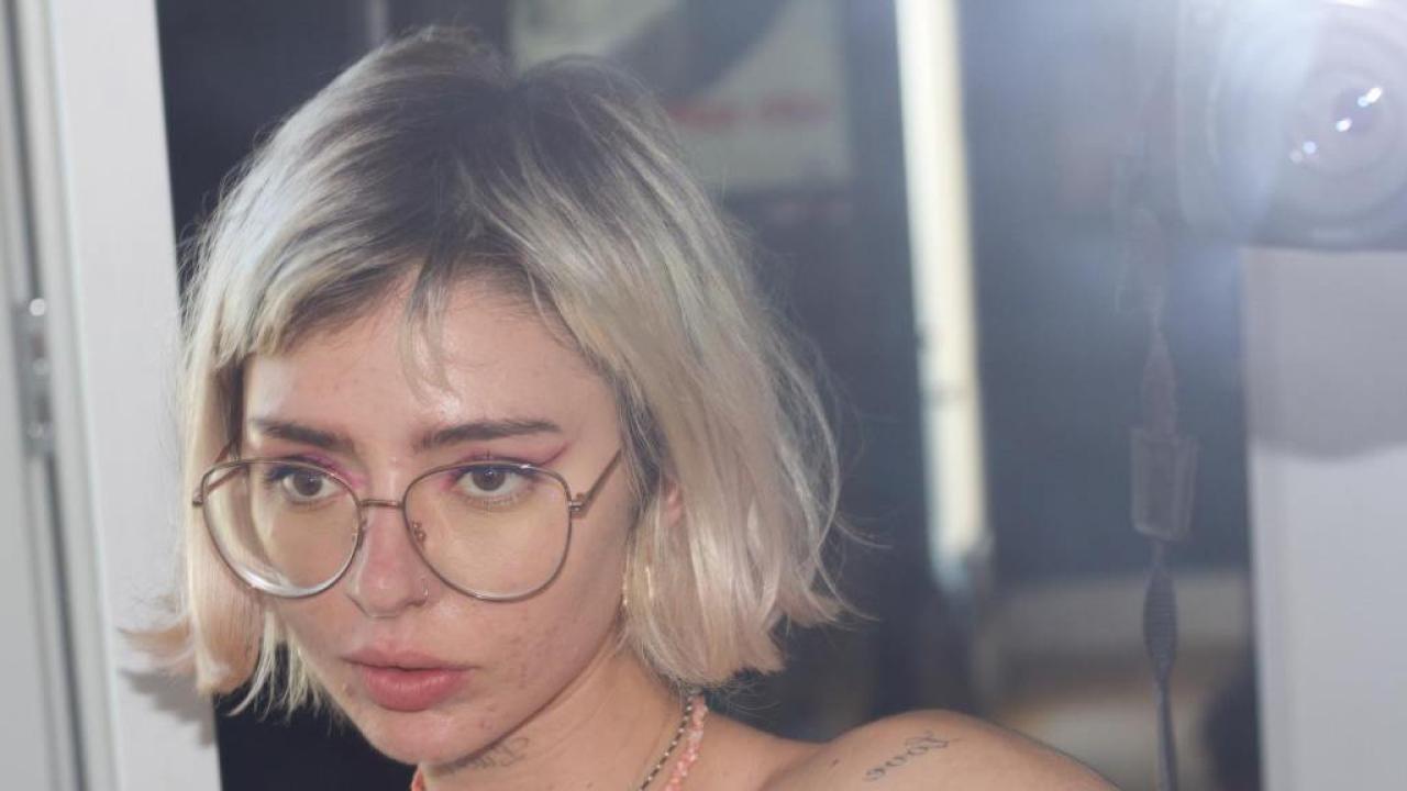 Fallece Lucy-Bleu Knight, hijastra de Slash, a los 25 años - NRT México