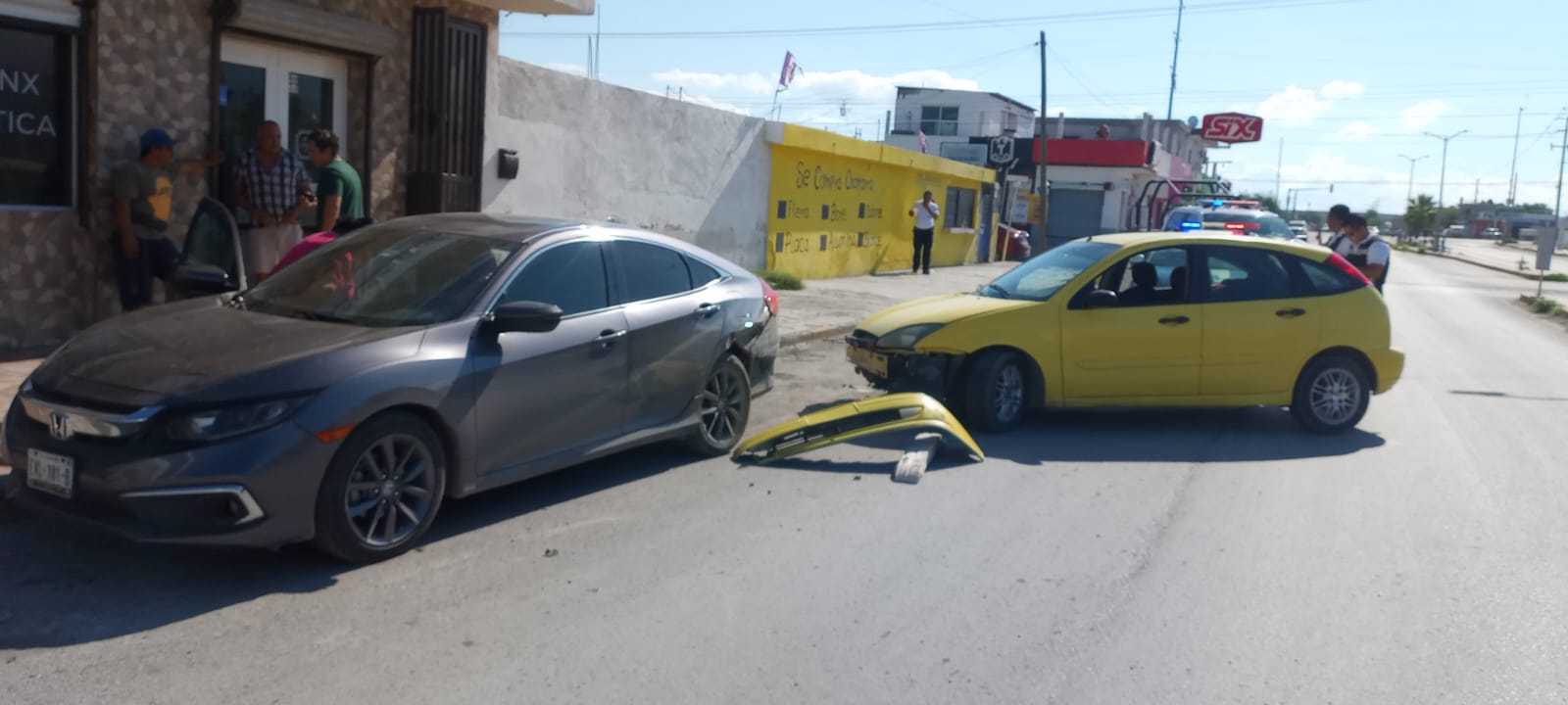 Ebrio choca carro estacionado en la Avenida Oriente - NRT México