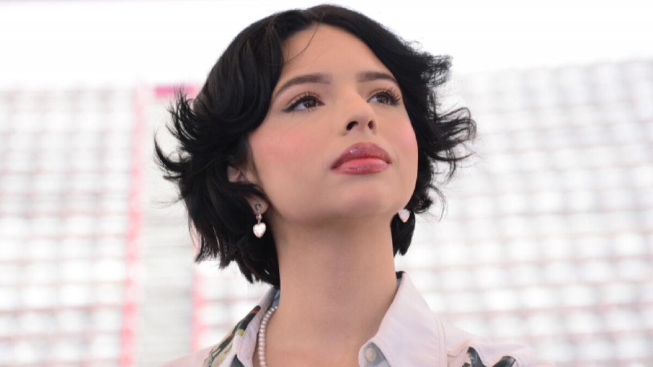 "¿Así o mas ridícula?'': Llueven burlas para Ángela Aguilar - NRT México