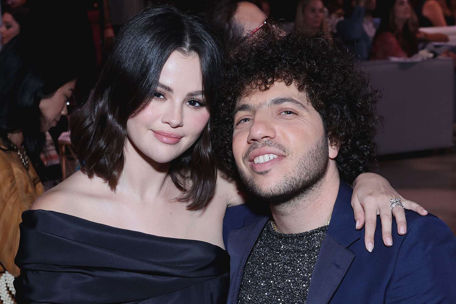 Selena Gomez expresa su ilusión por ser madre tras comprometerse con ...