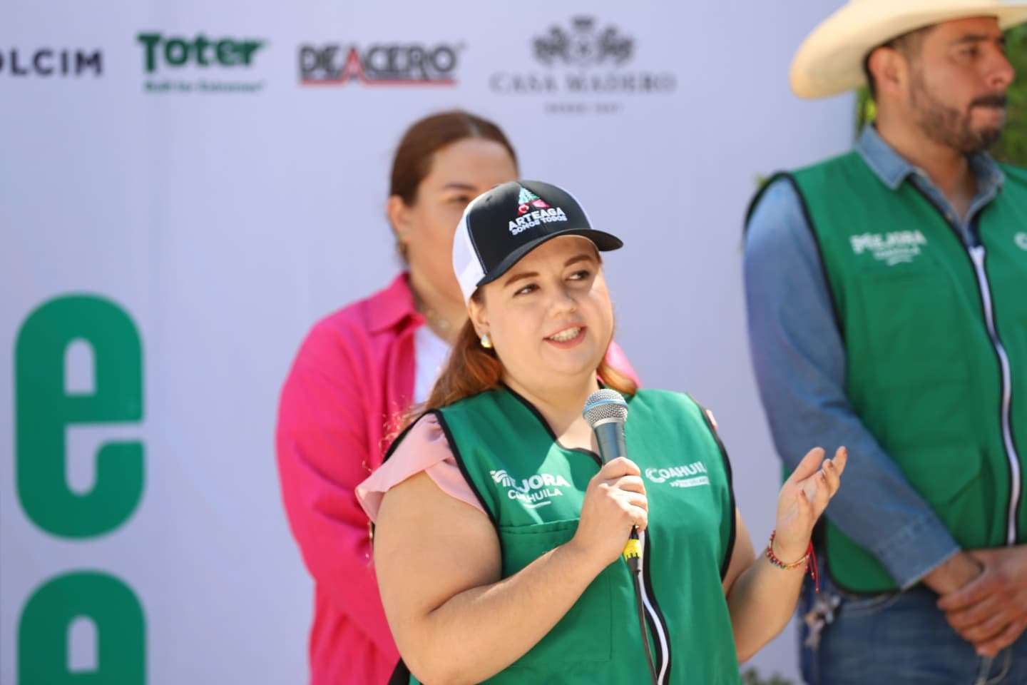 Llama alcaldesa Ana Karen Sánchez a cuidar la Sierra de Arteaga y ...