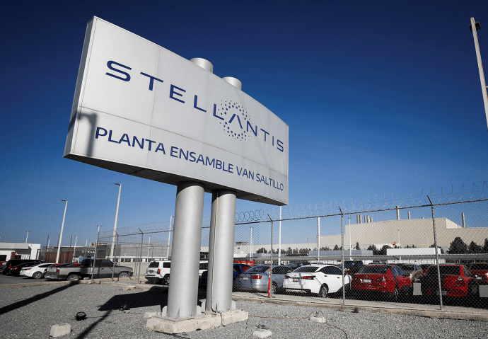 Muere trabajadora prensada por máquina en planta Stellantis de Saltillo ...