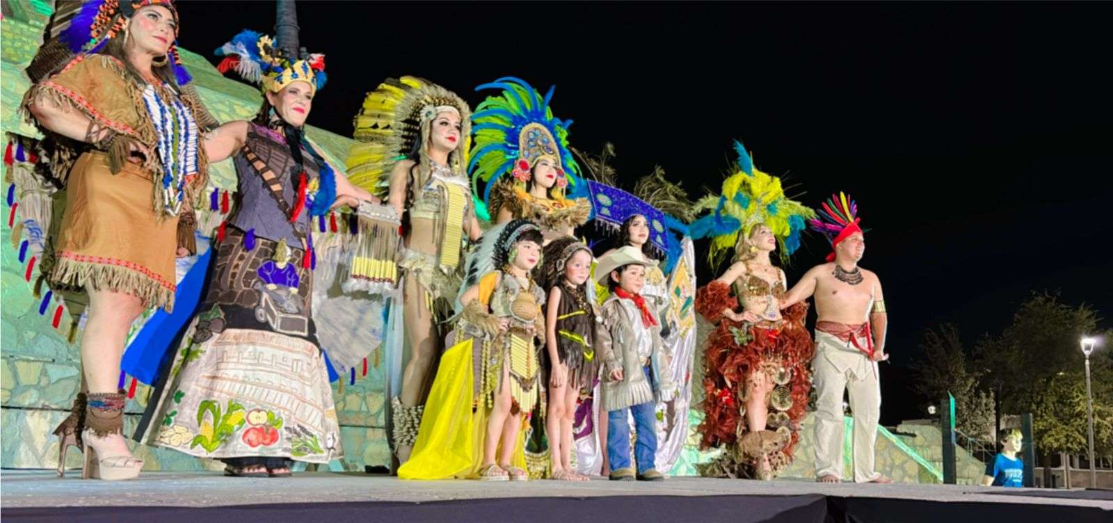 Mauricio Romo, el pequeño sambonense que conquista nuestra belleza ...