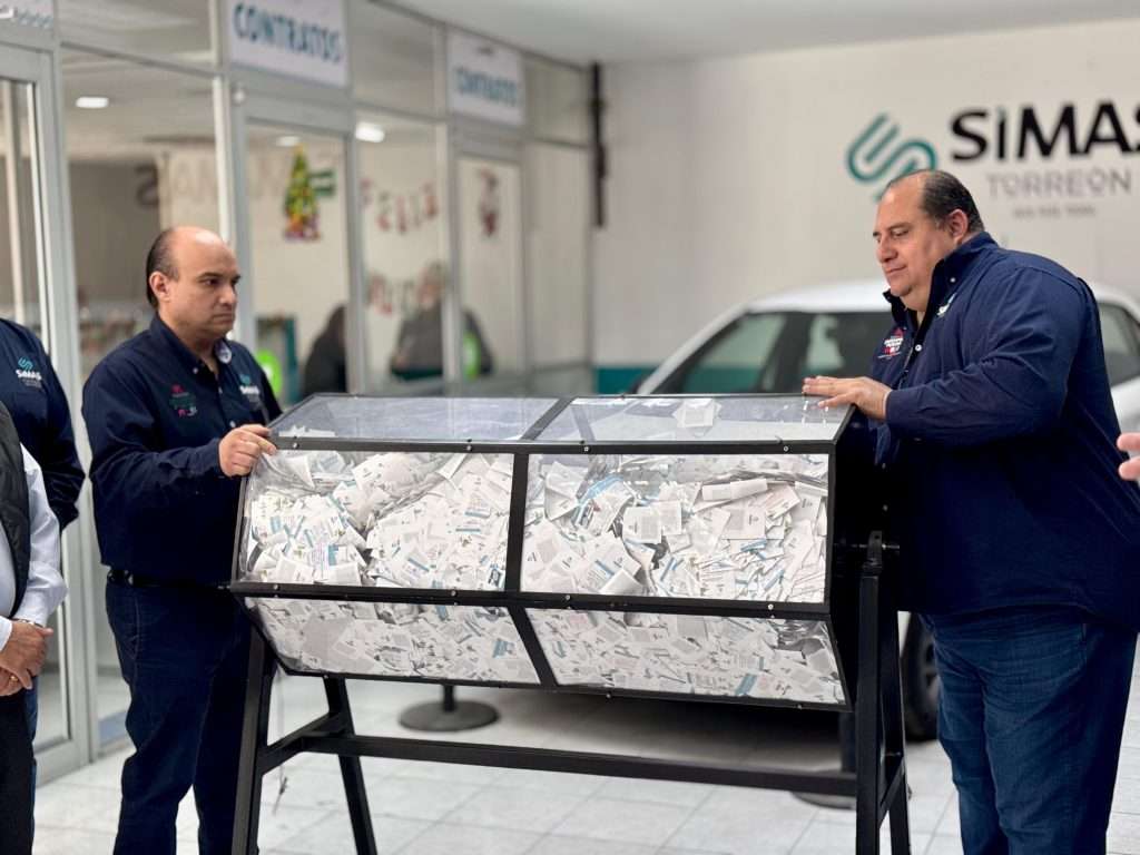 Realiza SIMAS Torreón el Sorteo Navideño Usuarios Cumplidos - NRT México