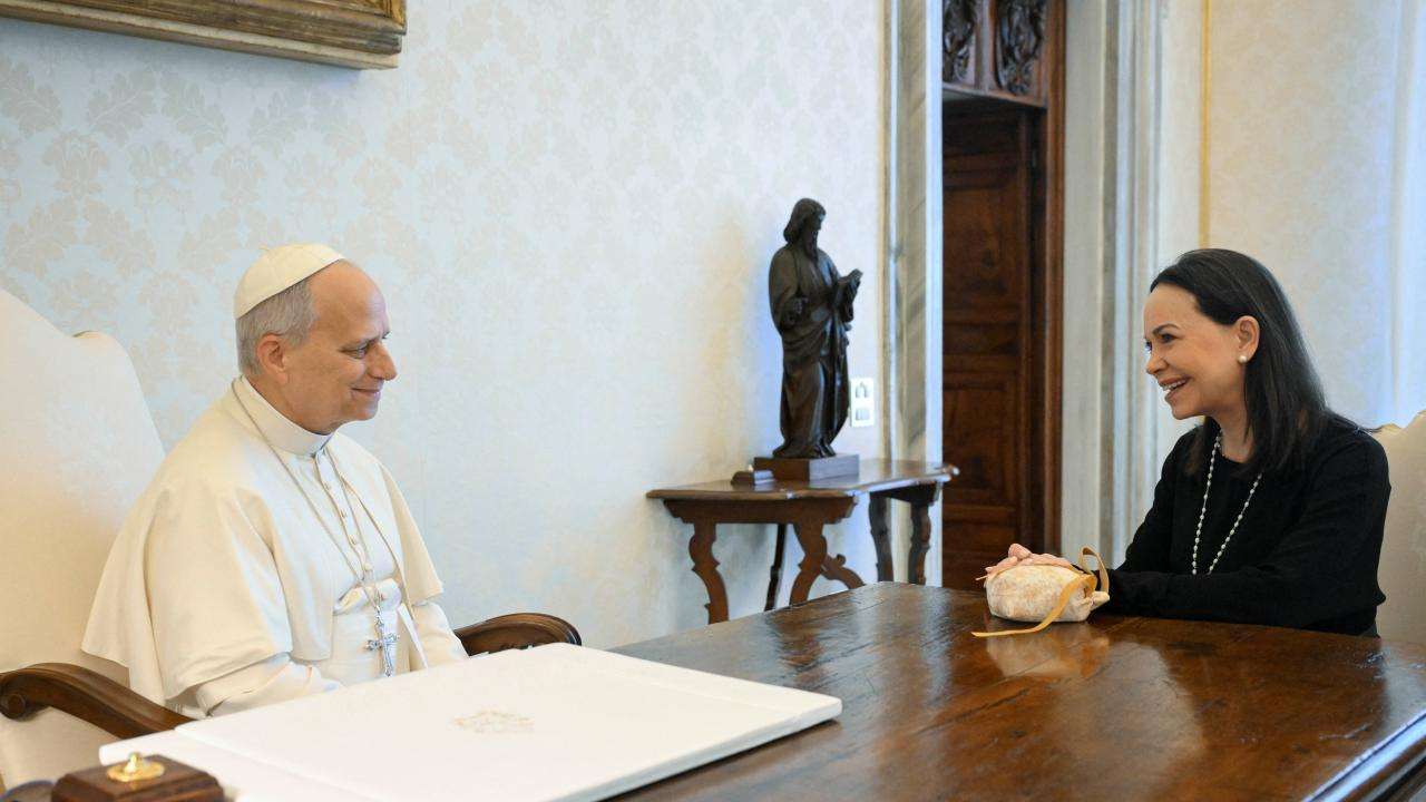 El Papa León XIV dialoga con María Corina Machado y el Vaticano ...