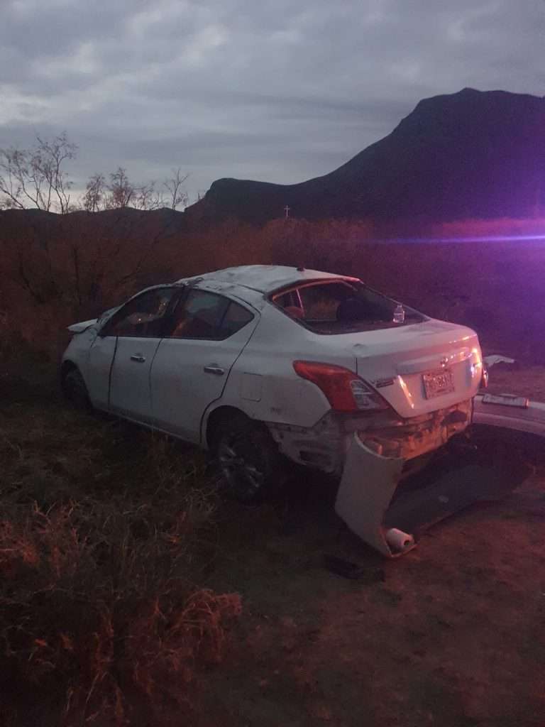 Dos lesionados dejó volcadura en la 30 - NRT México