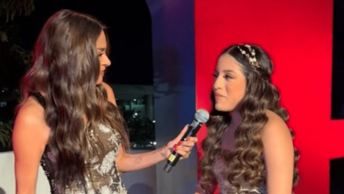 Los XV de Mafer que sorprendieron en redes: alfombra roja