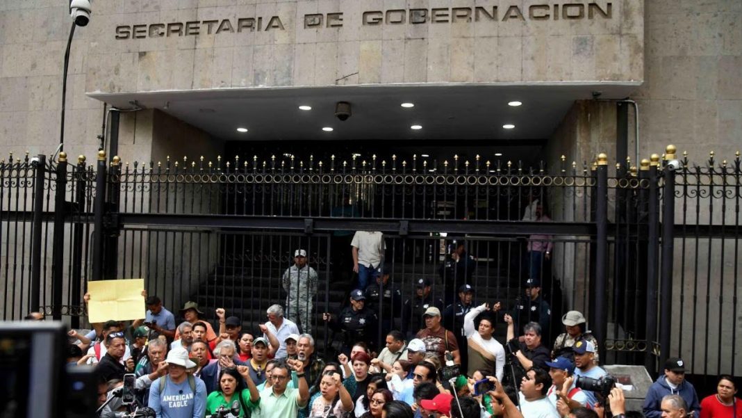 CNTE insiste en reunión con la Presidenta y la considera indispensable ...
