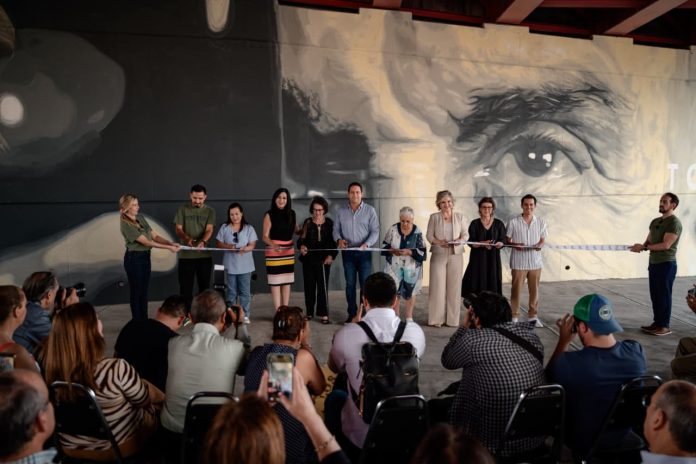 Honra Saltillo la memoria y legado de Pedro Torres con mural urbano ...